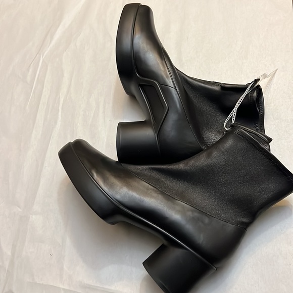 Ecco | Shoes | Ecco Womens Shape Sculpted Motion 35 Zip Boot | Poshmark